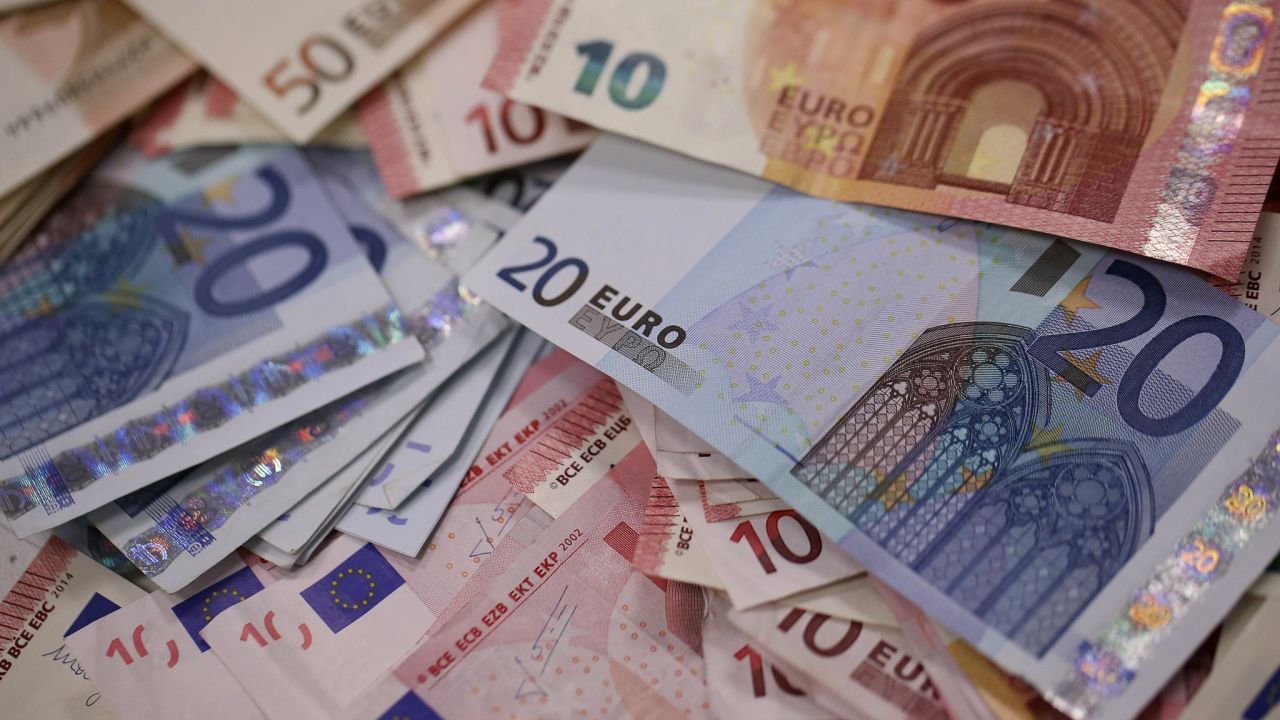 ANALIZ O Nou edin Cu Euro La 4 75 Lei